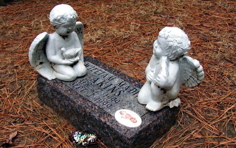 Should the Urn of My Stillborn Son Be Buried Separately or Is It Proper ...